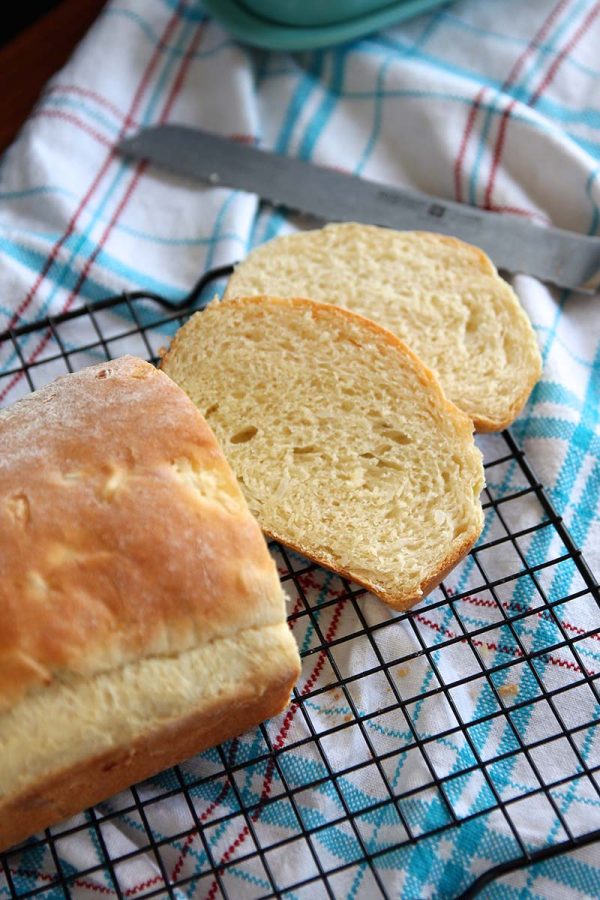 Staling in Bread: The Cause & How to Slow It | Red Star® Yeast