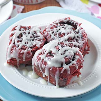 Overnight Red Velvet Cinnamon Rolls Recipe