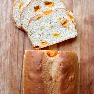 Cheddar-Chunk and Chive Sandwich Bread - Red Star® Yeast